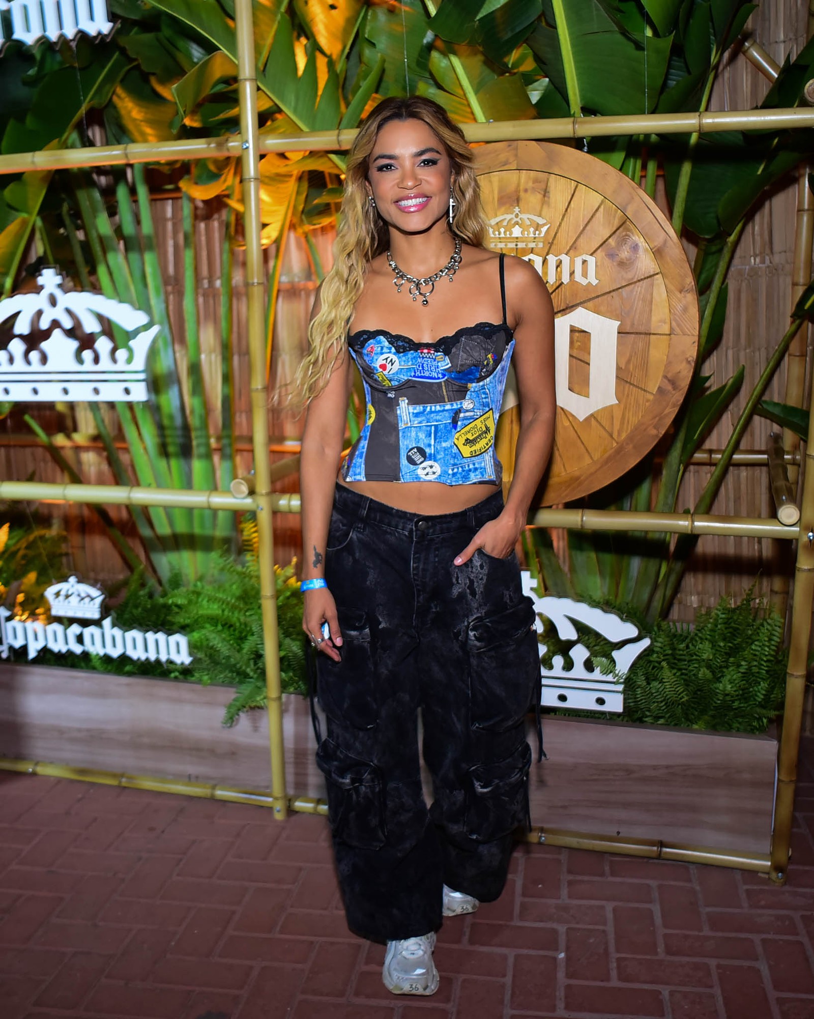 Lady Gaga se redime com o Brasil em show histórico na praia de ...