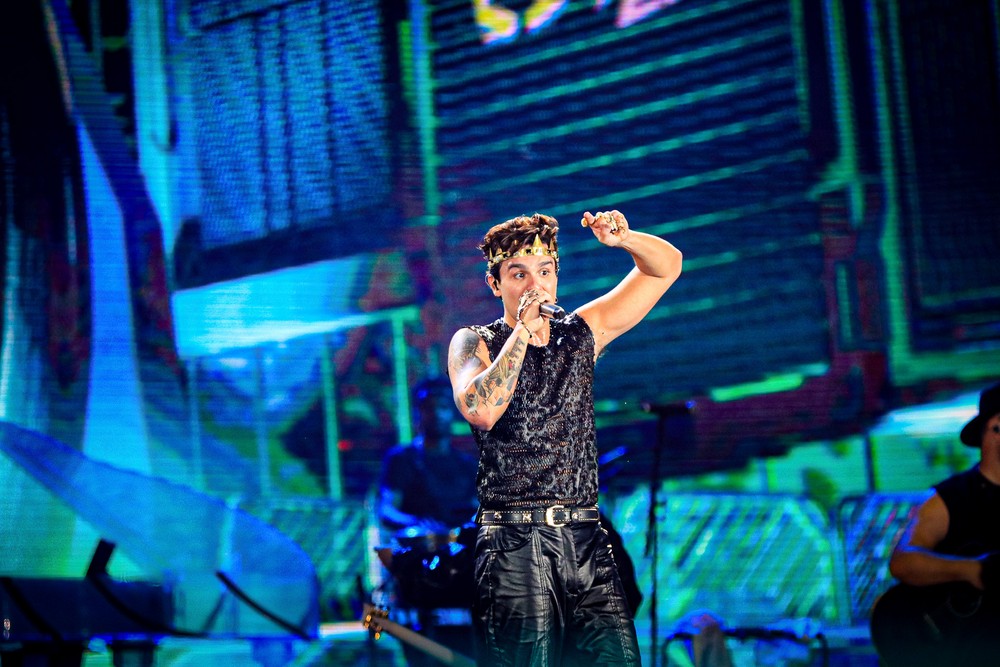 Invasão de palco, pulseiras luminosas, looks marcantes: Tudo o que ...