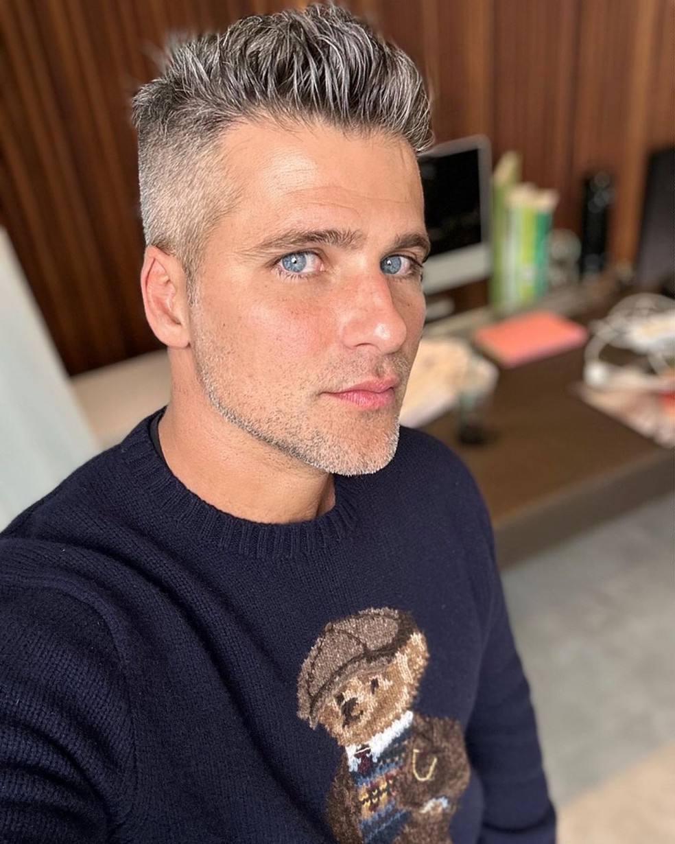 Bruno Gagliasso Exibe Novo Visual E Ganha Elogios De Giovanna Ewbank
