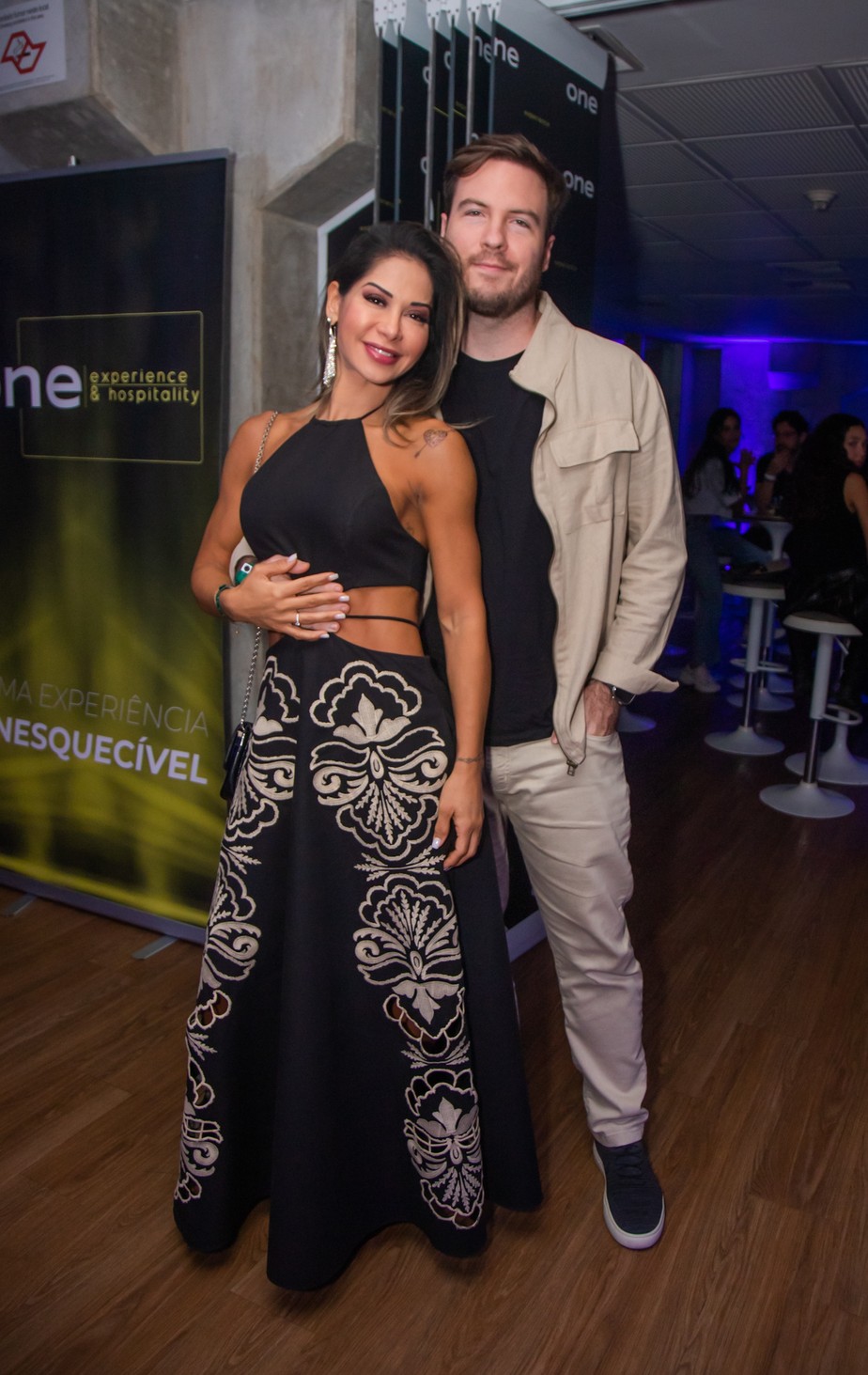 Maíra Cardi curte show de Alicia Keys em clima de romance com Thiago Nigro