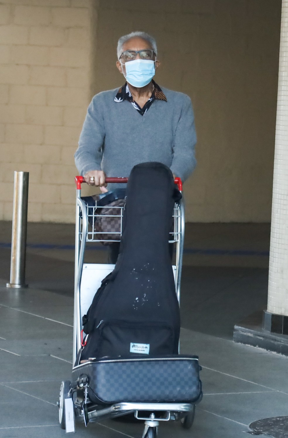 Preta e Gilberto Gil desembarcam em São Paulo