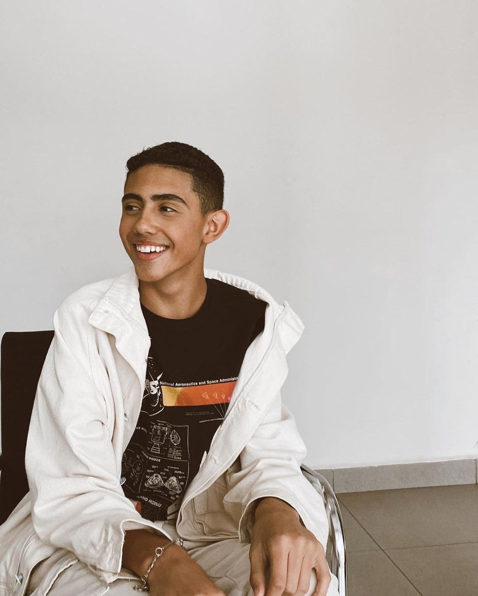 Arthur Singer, do 'Canta Comigo Teen', morre aos 13 anos