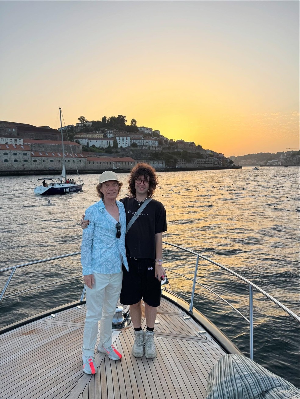 Filho de Luciana Gimenez e Mick Jagger, Lucas Jagger mostra viagem a ...