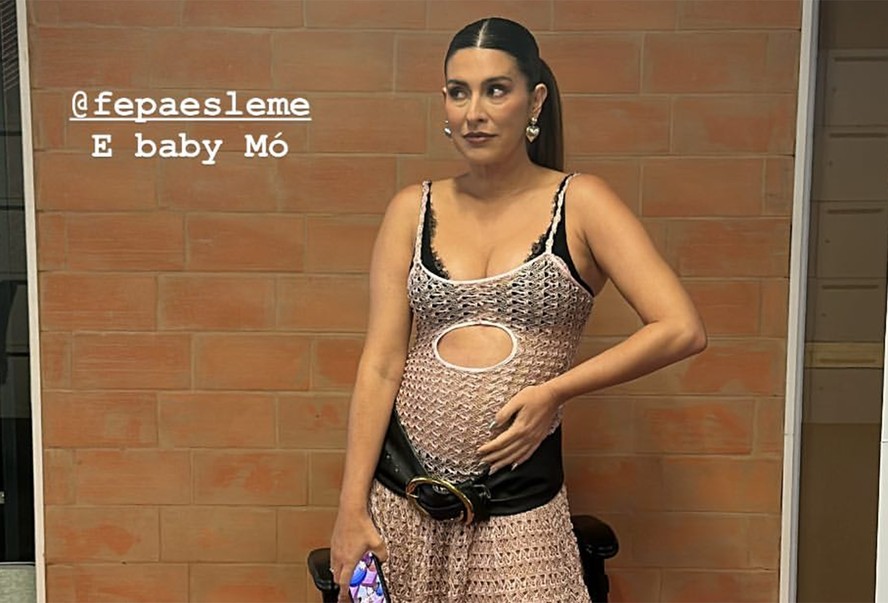 Grávida, Fernanda Paes Leme deixa barriguinha em evidência com look ...