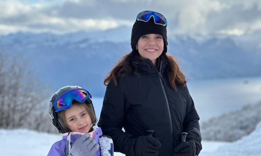 Flávia Monteiro volta para Argentina após 20 anos e realiza sonho da filha