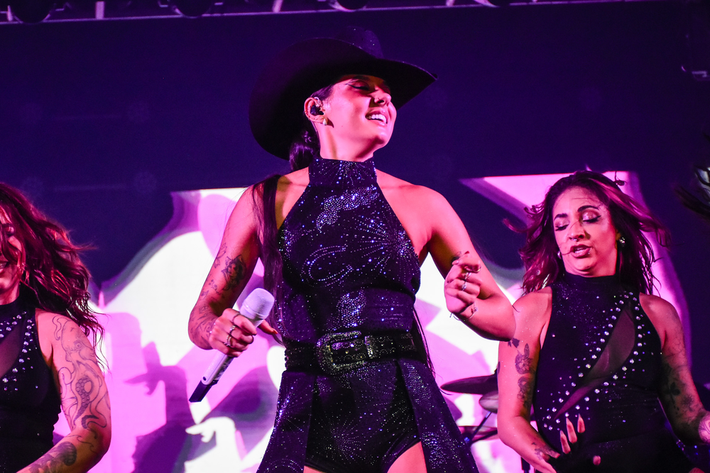 Ana Castela anuncia novo álbum country em show especial em São Paulo