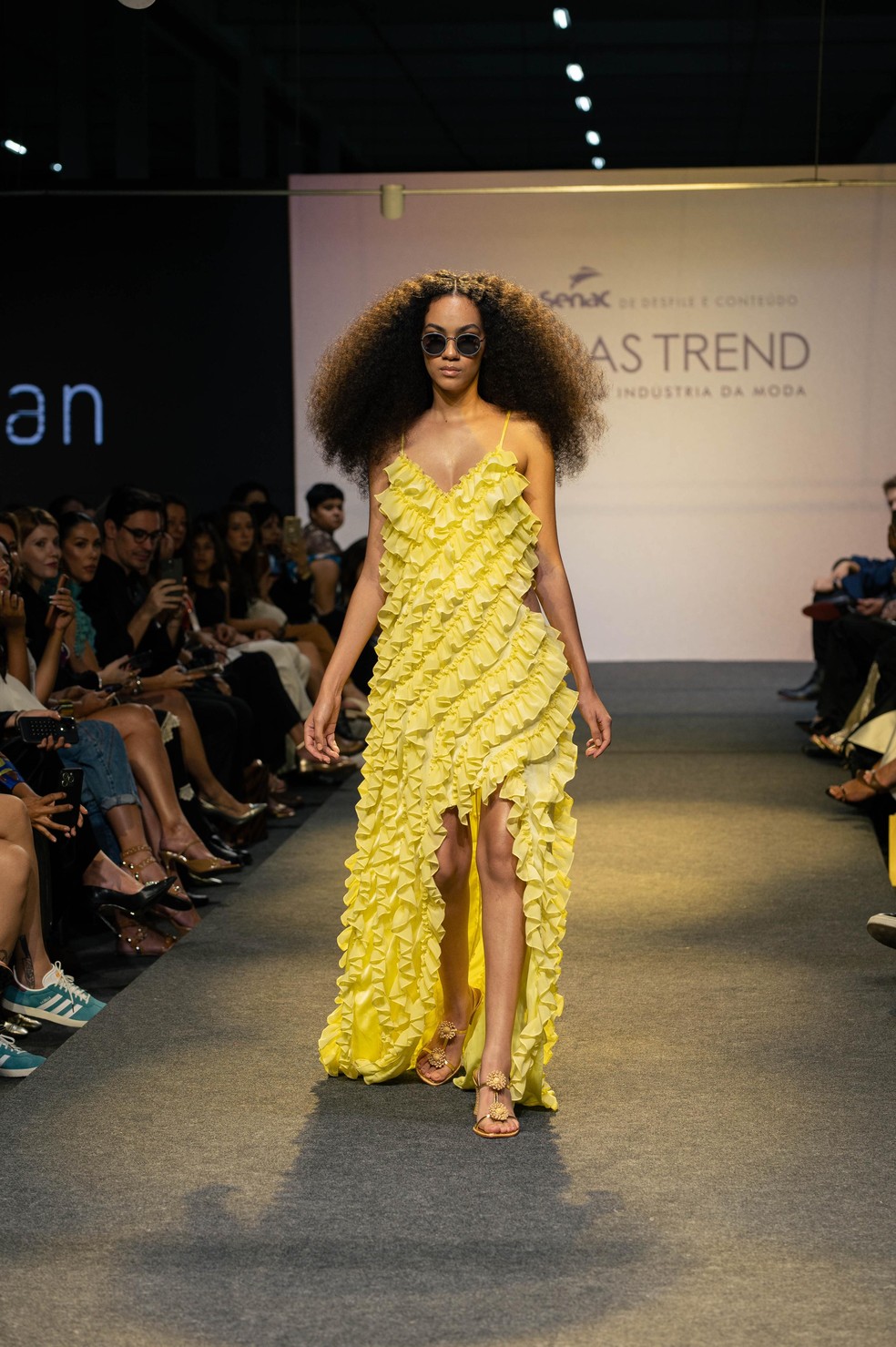 Estilista queridinha das famosas, Letícia Manzan comemora 10 anos de ...