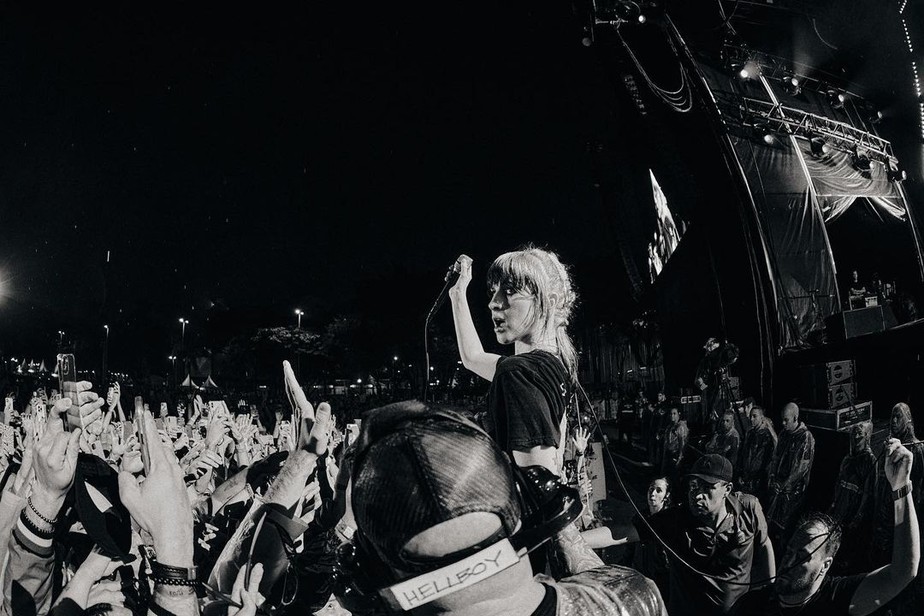 Paramore reúne 36 mil fãs para shows repletos de hits em São Paulo