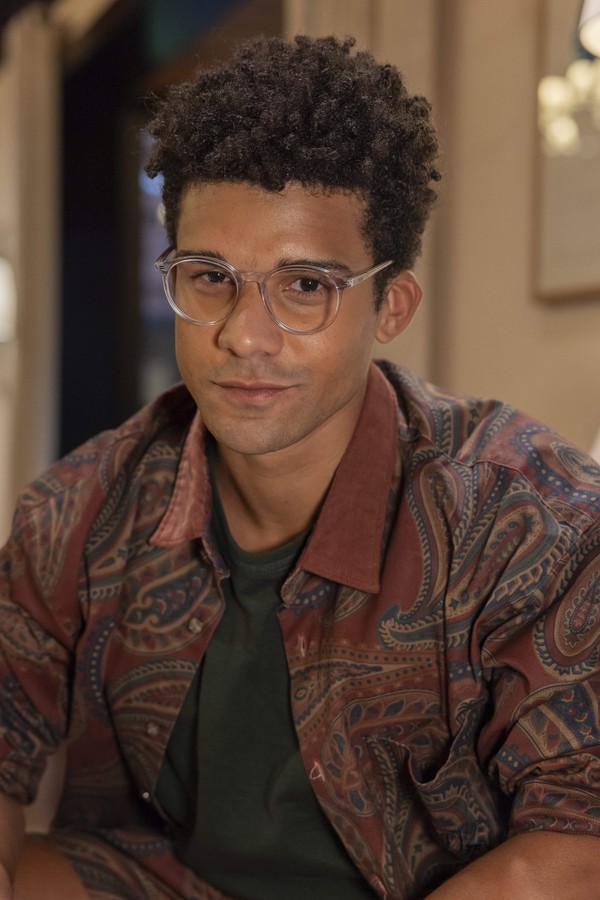 Lucas Leto se inspira em amigos que moram fora para viver o Sardinha em 'Vale Tudo ...