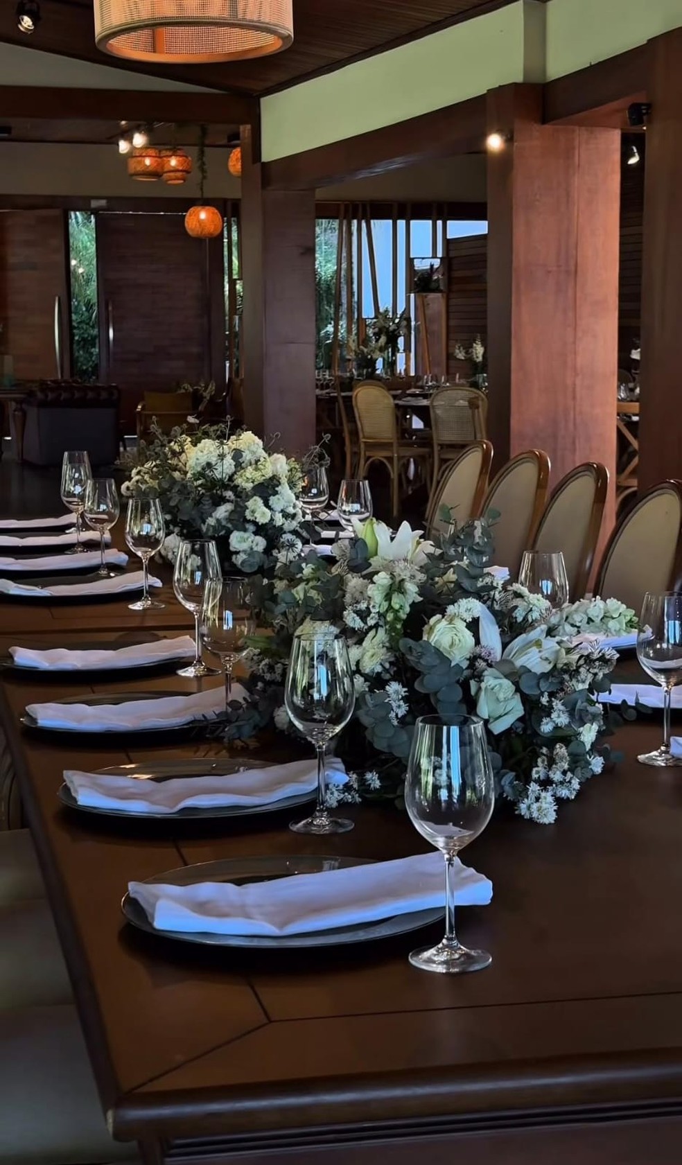 Adriana Birolli se casa com Ivan Zettel no Rio; veja fotos