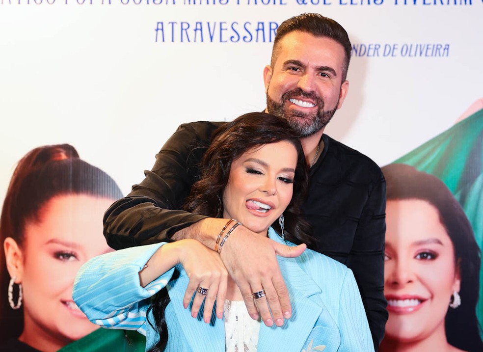 Equipe de Maraisa explica emoji de grávida em post com o noivo