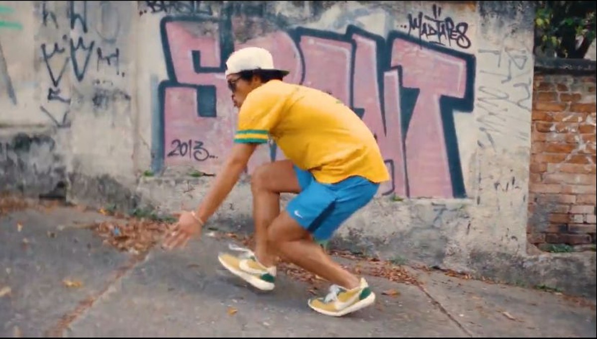 Bruno Mars: veja bastidores de gravação de vídeo que viralizou
