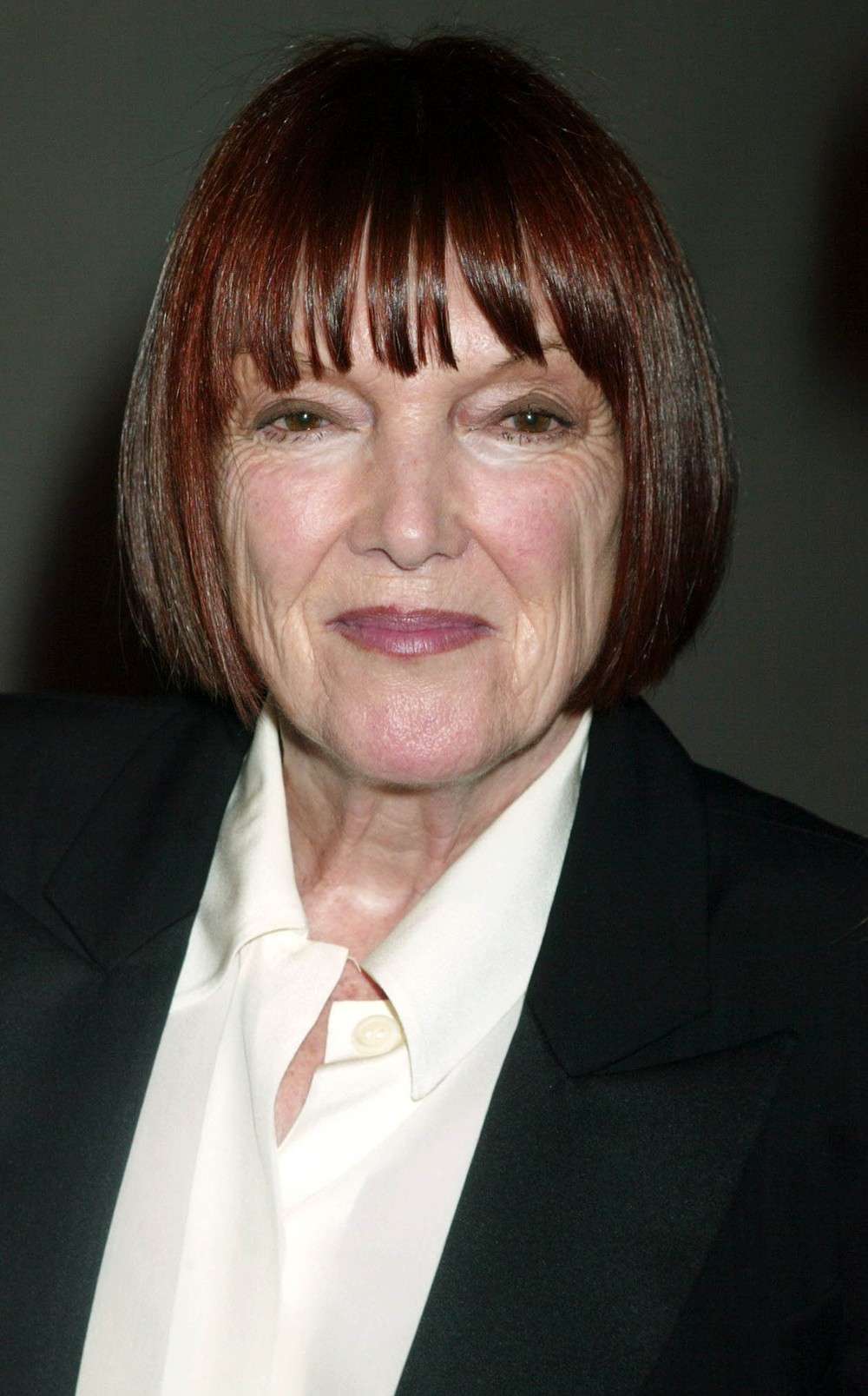 Mary Quant, estilista que popularizou a minissaia, morre aos 93 anos