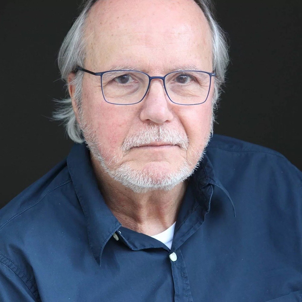 Saiba tudo sobre: Tato Gabus Mendes