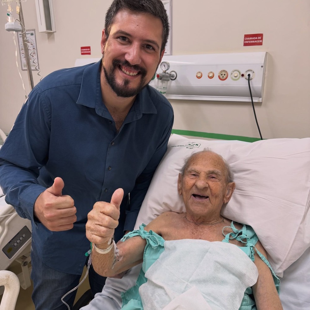 Influenciador Vovô Anésio, de 88 anos, sofre acidente e vai passar por ...