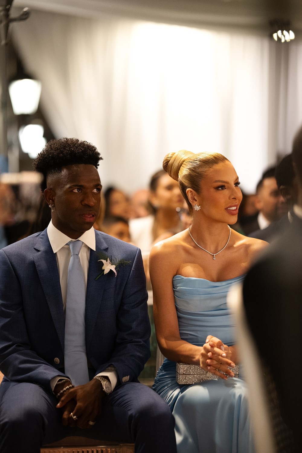 Tudo azul! Eder Militão e Tainá Castro mostram foto com os nove casais ...