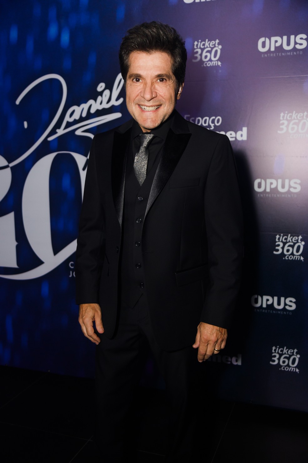 Daniel faz dueto com Jéssica, filha de João Paulo, em seu show em SP