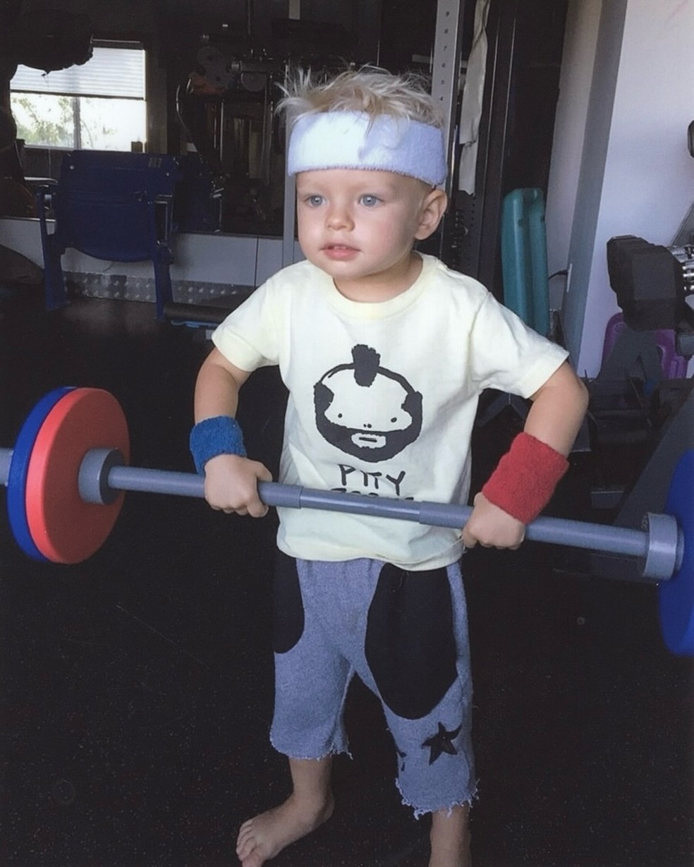 Fergie abre álbum raríssimo no aniversário de 12 anos do único filho ...