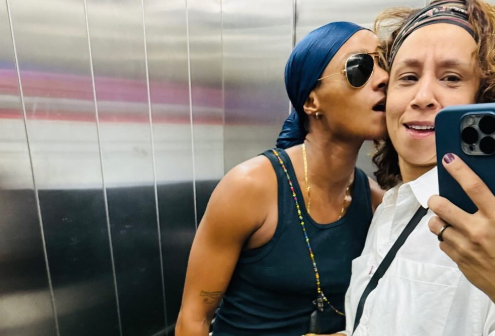 Homem trans! Atriz de 'Mania de Você' se declara ao noivo