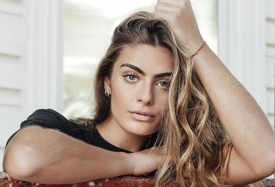 Elaine Mickely celebra os 24 anos da primogênita: 'Diva master'