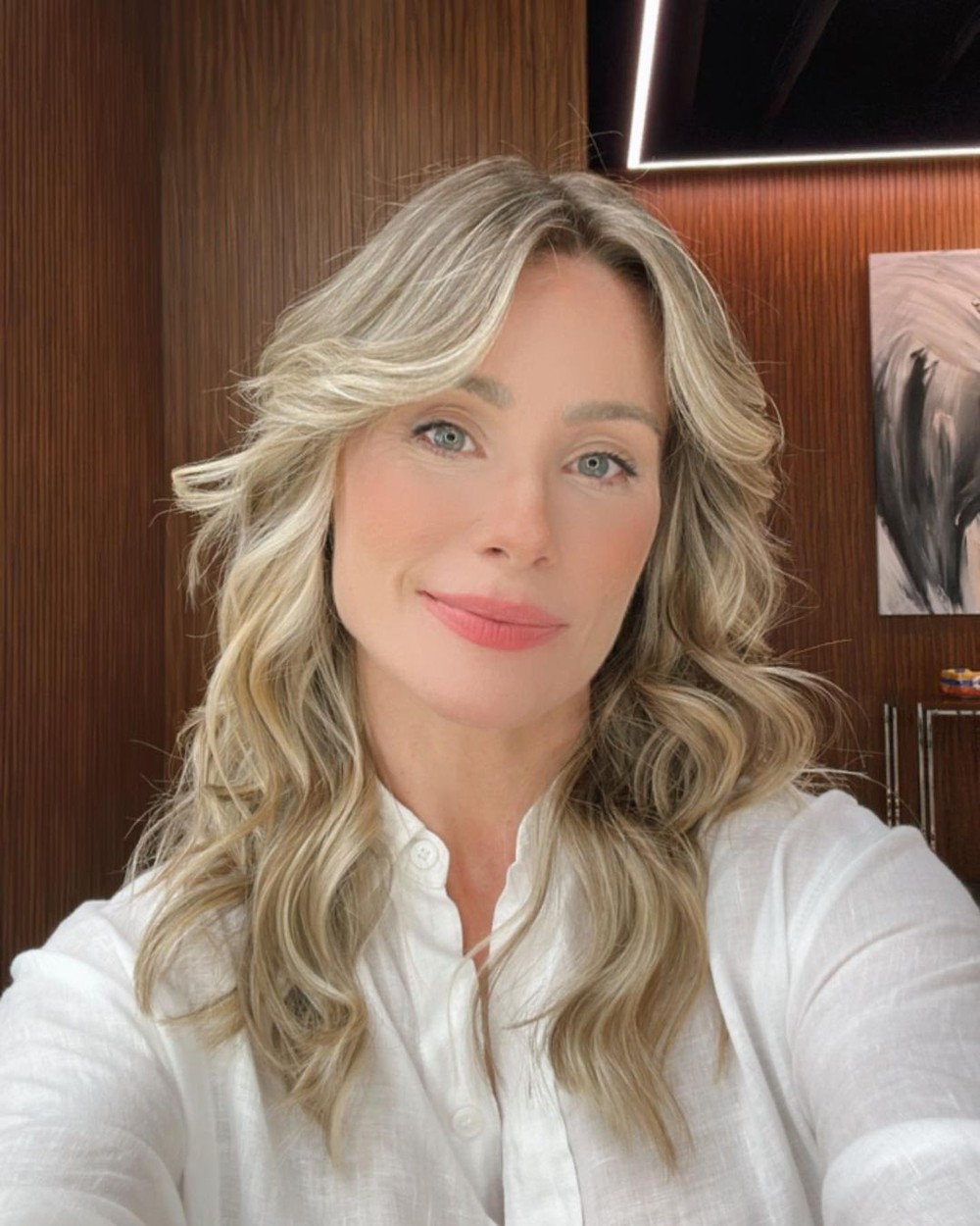 Nicolas Prattes posta foto com a mãe, e impressiona fãs: 'Achei que era ...