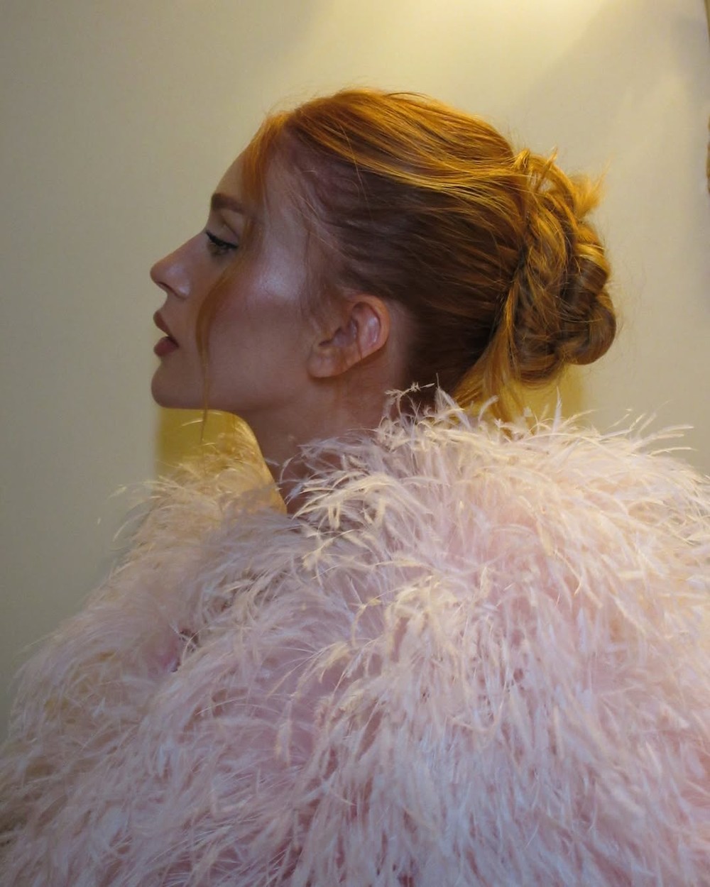 Marina Ruy Barbosa abre álbum de fotos em Cannes e arranca suspiros: 'Musa'