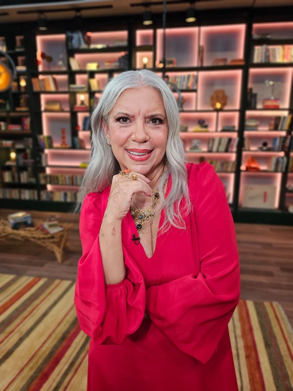 'Nunca mexi na minha cara', diz Astrid Fontenelle