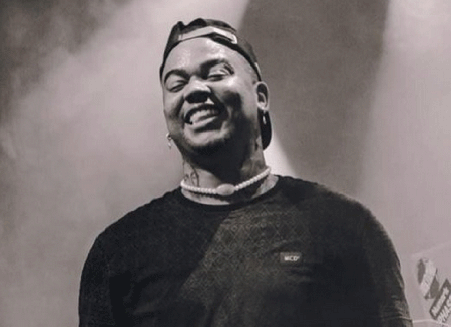 Major RD é roubado por fã em show e se revolta: 'Covardia'