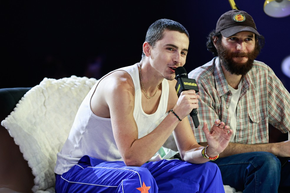 Timothée Chalamet recebe o carinho do público durante CCXP 25