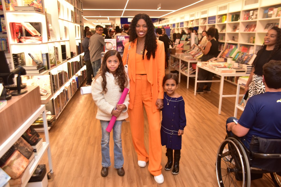 Tina Bbb, Descubra o mundo do entretenimento com handcap🥙 Conheça🖕 ...