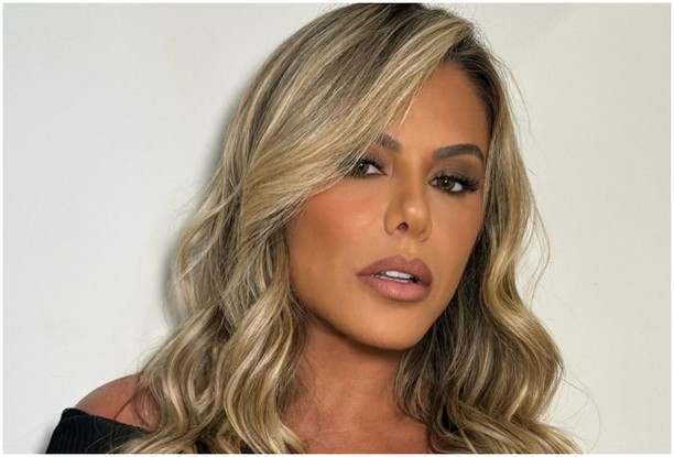 Saiba tudo sobre: Poliana Rocha