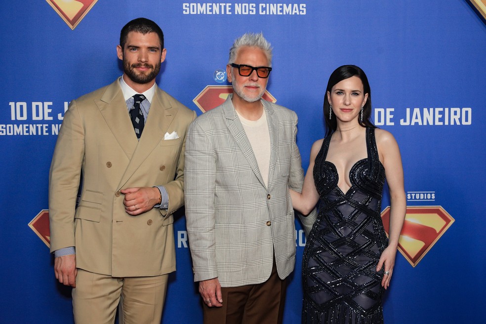 David Corenswet, Rachel Brosnaham e James Gunn divulgam novo 'Superman ...