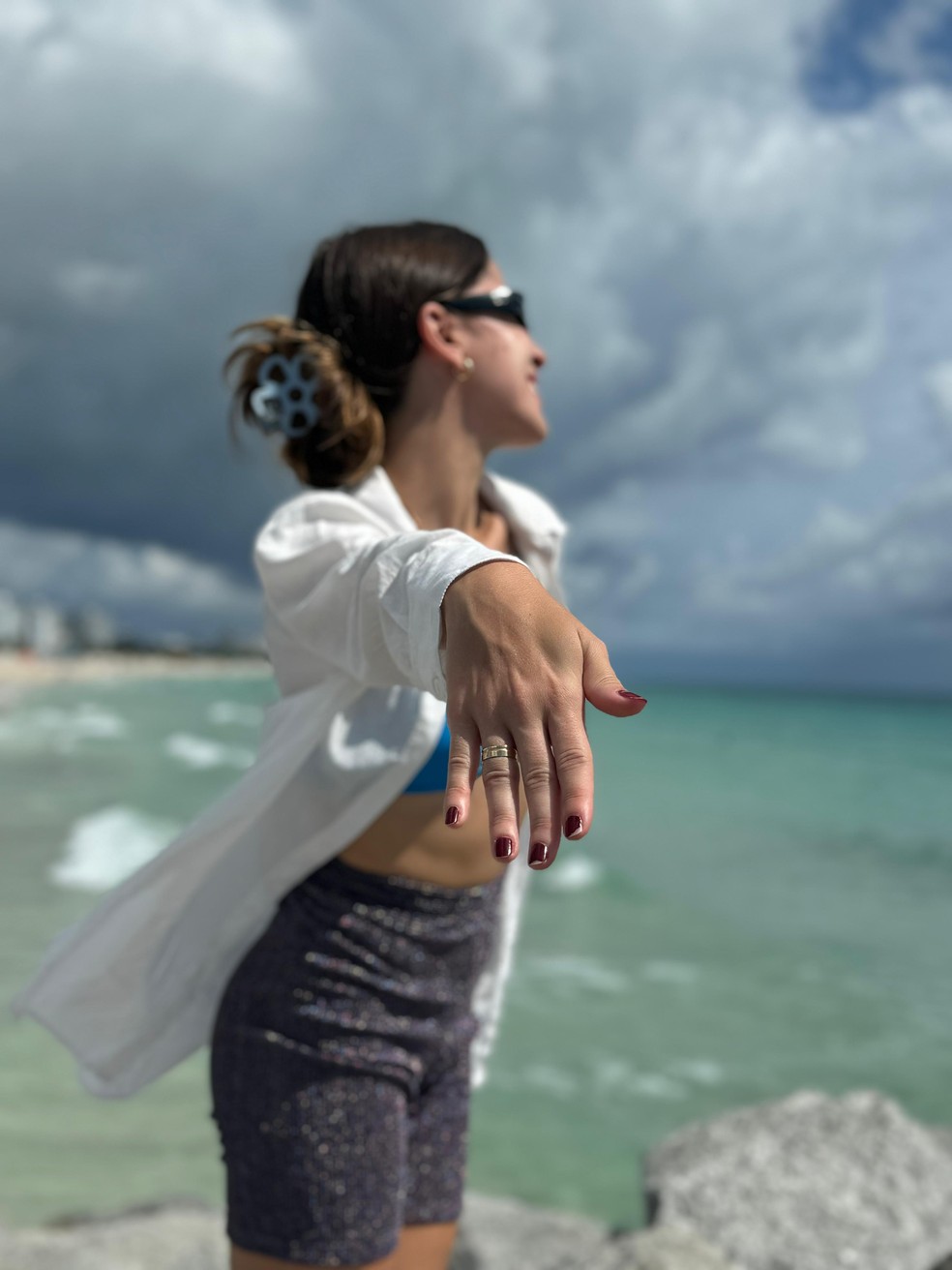 Eike Duarte faz pedido de casamento em viagem a Miami: 'Tremi muito'