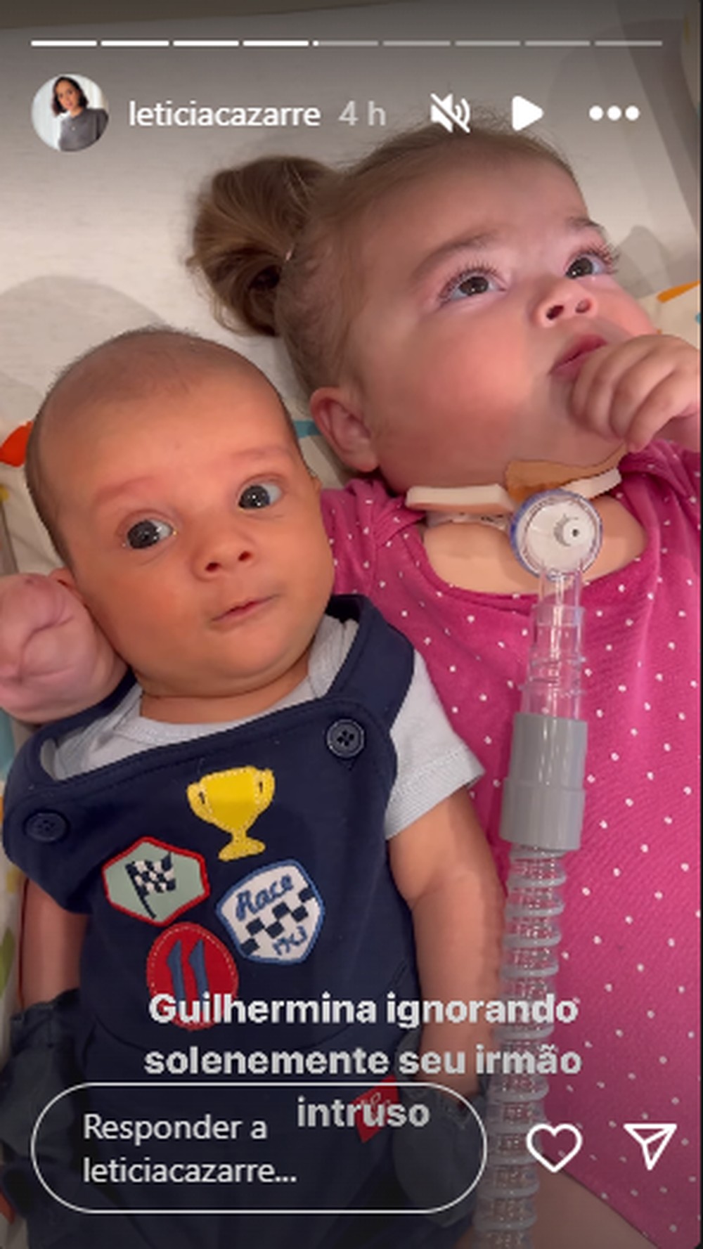 Letícia Cazarré filma momento fofo dos filhos caçulas deitados juntos