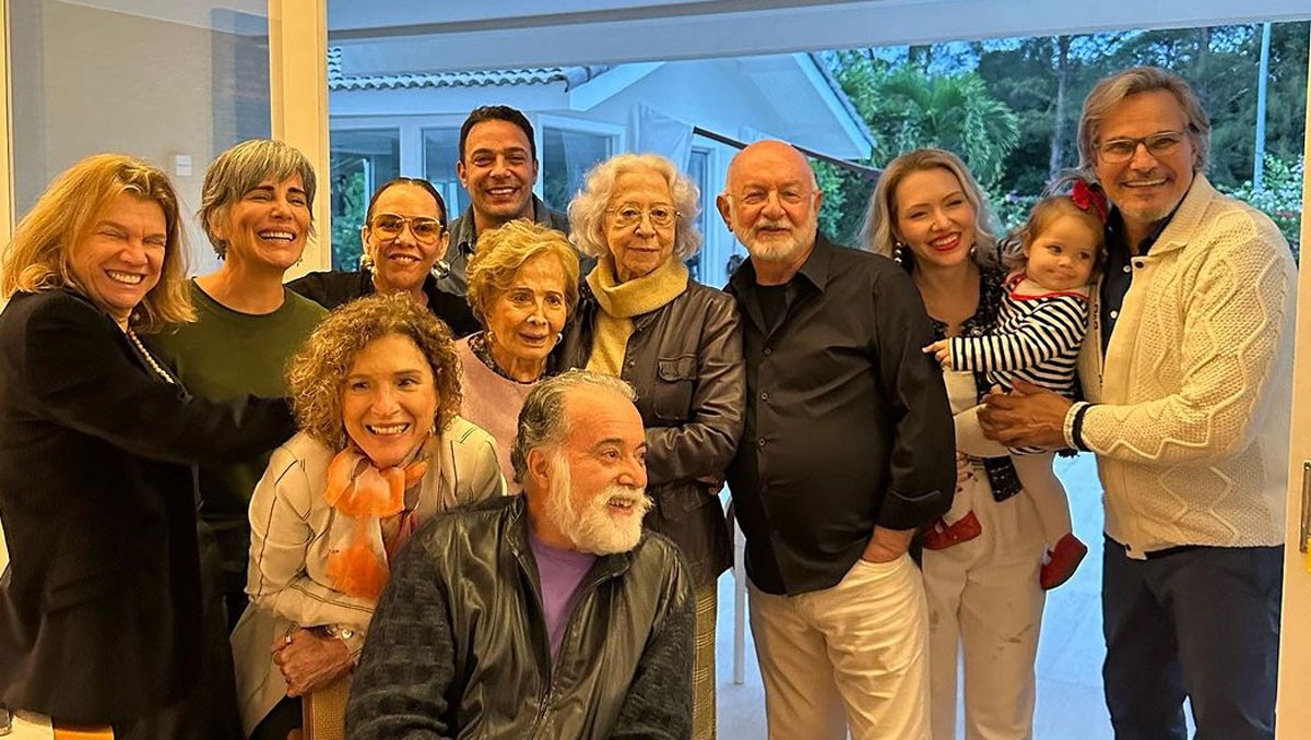 Marcelo Medici almoça com grandes atores e elogia: 'Olha o peso dessa foto'