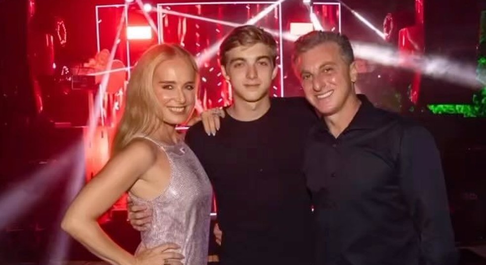 20 anos de Angélica e Luciano Huck: Relembre momentos fofos do casal