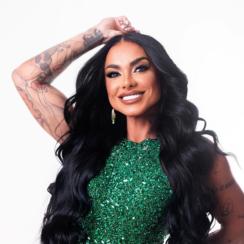 Saiba tudo sobre: Kamila Simioni