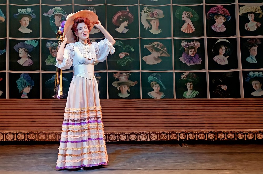 Estrela de 'Kiss Me, Kate', Alessandra Verney supera timidez e ...