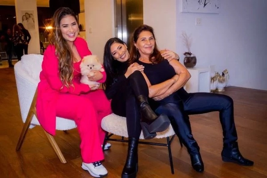 Mãe de Simone e Simaria rebate falas do ex-genro sobre maltratar a filha