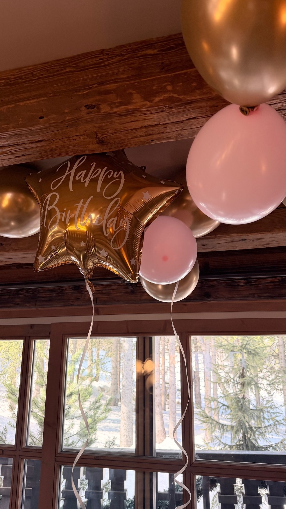 Celina Locks celebra aniversário com filhas de Ronaldo e ganha ...