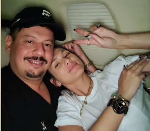 Lívia Andrade posta fotos românticas com o namorado, Marcos Araújo