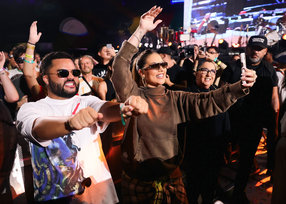 Grávida, Virginia Fonseca curte show de Zé Felipe na multidão: 'Meu ...