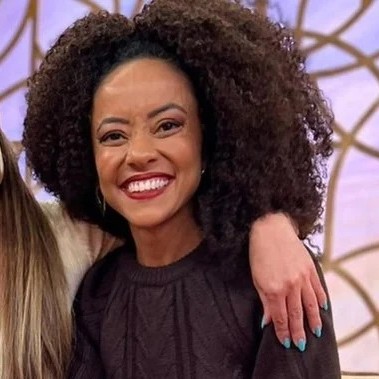 Saiba tudo sobre: Valéria Almeida