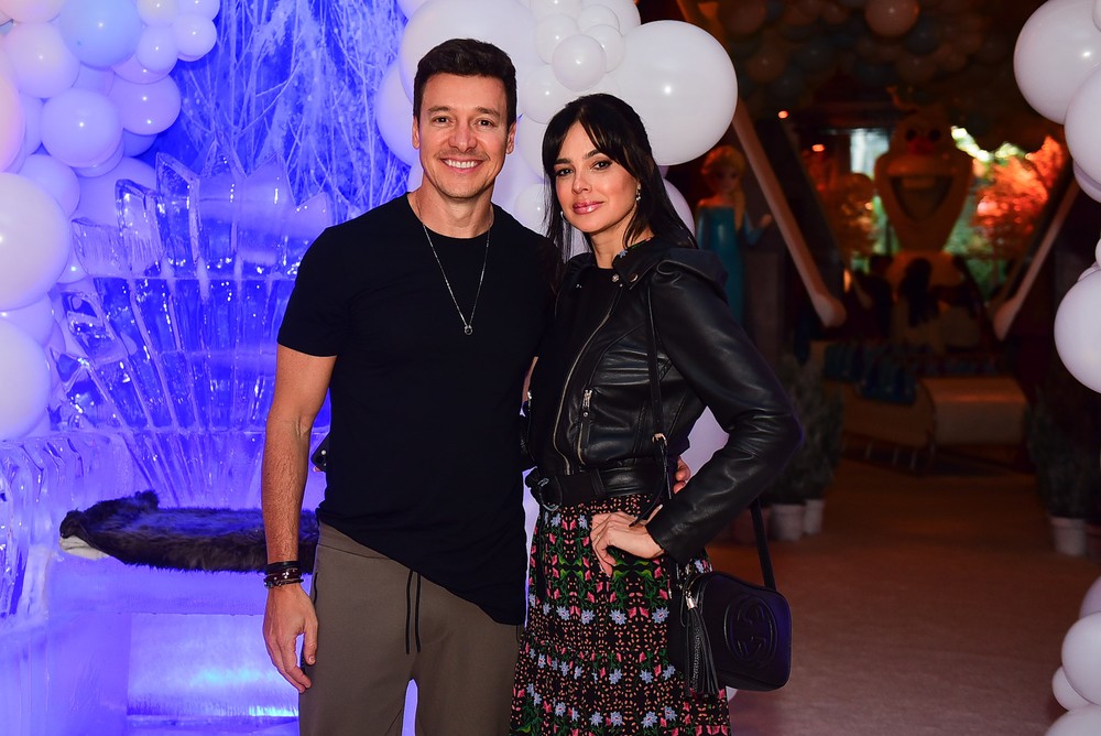 Ana Paula Siebert e Roberto Justus celebram aniversário da filha com ...