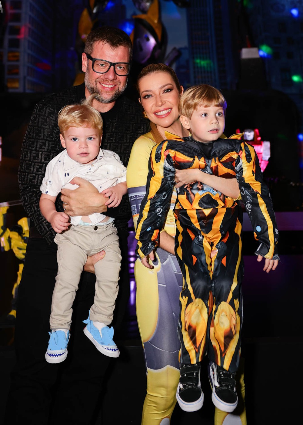 Luiza Possi abraça era mais pop e reflete sobre autoestima e casamento