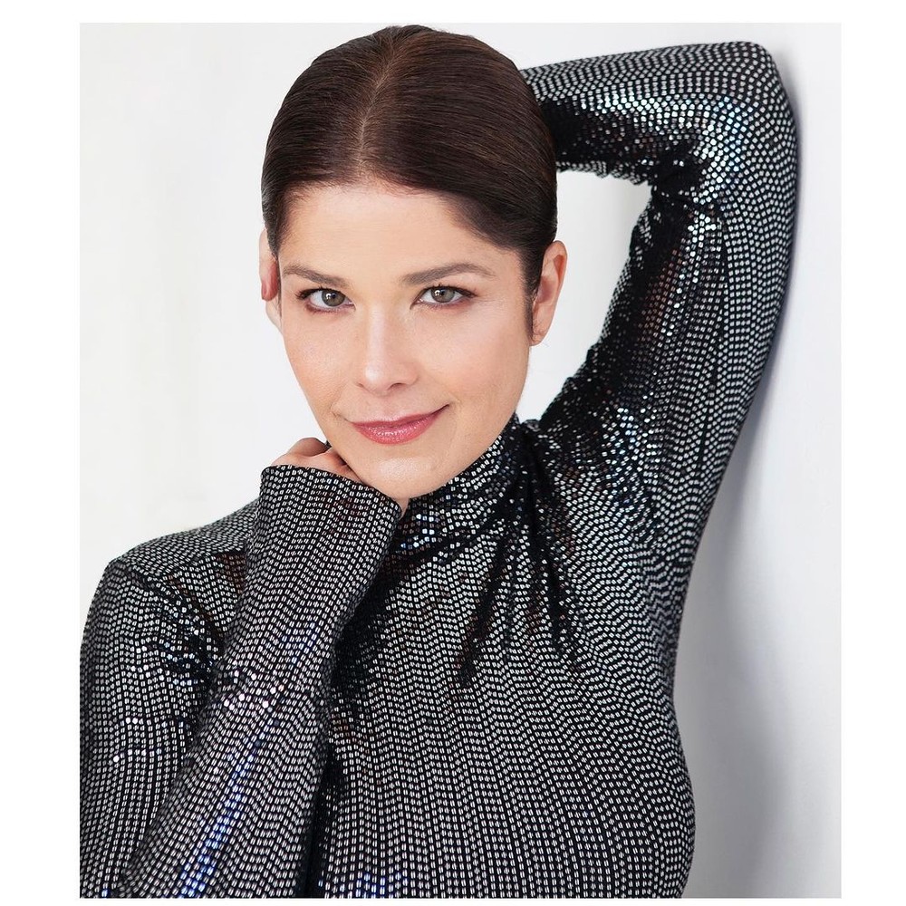 Samara Felippo celebra volta às novelas e posa para ensaio fotográfico