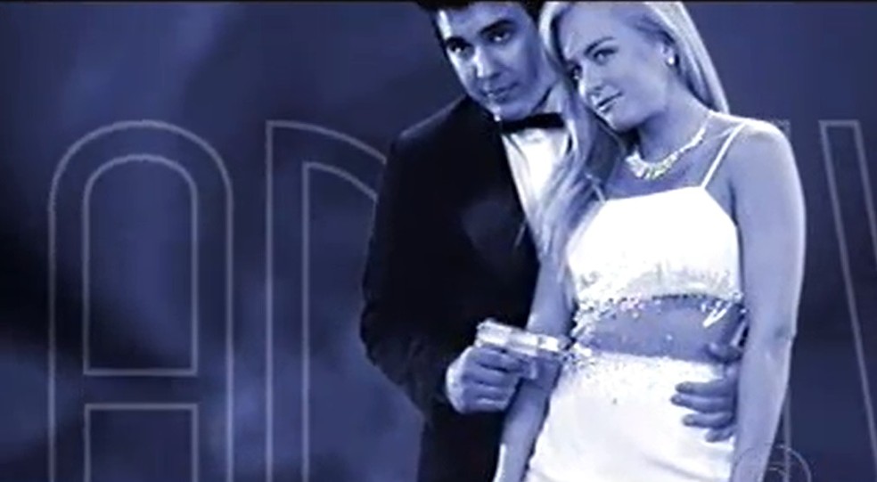 André Marques posa com Angélica e fãs pedem: 'Volta, Vídeo Show'