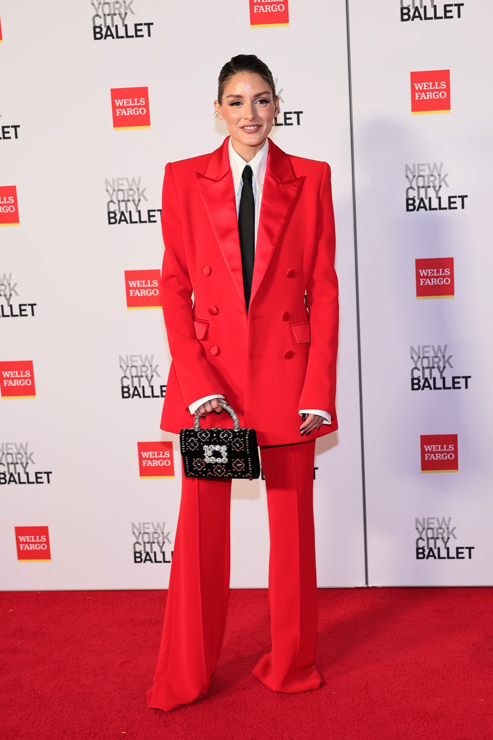 Sarah Jessica Parker, Mick Jagger e mais famosos brilham em baile de gala
