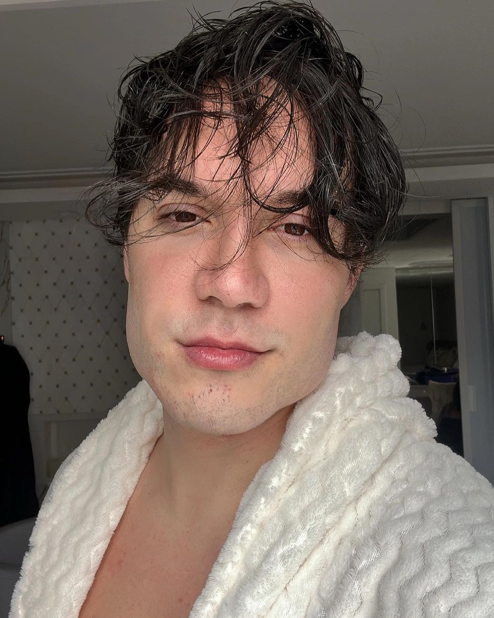 Eliezer se revolta com comentários sobre seu rosto e rebate seguidora ...