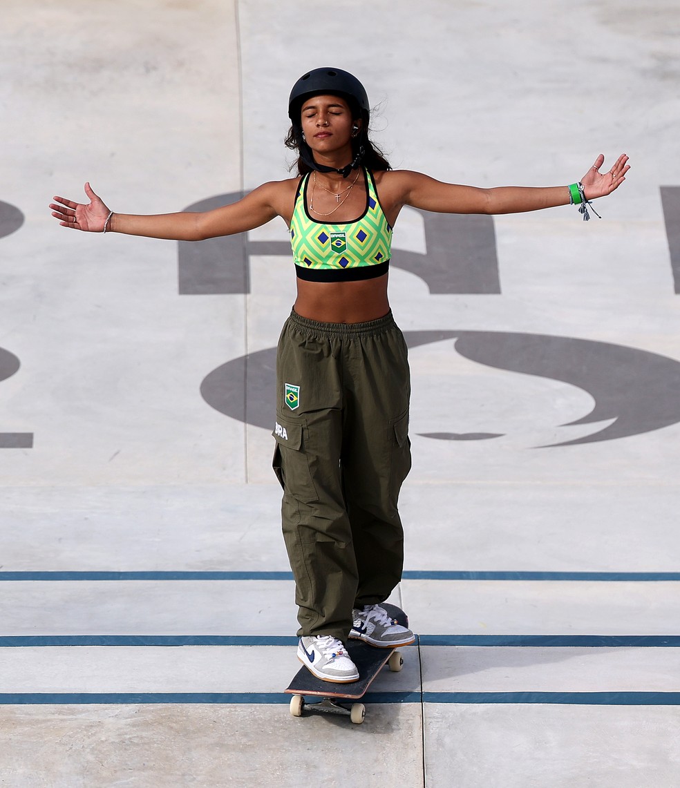 Rayssa Leal celebra bronze pelo Brasil e promete: 'Na próxima vem o ouro'